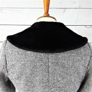 Sandra | Jackets & Coats | Cropped Faux Fur Collared Jacket Size 4 ...